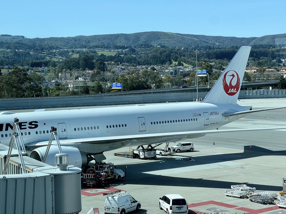 JAL (Japan Airlines) 777-300 ER San Francisco, USA to Haneda, Tokyo ...